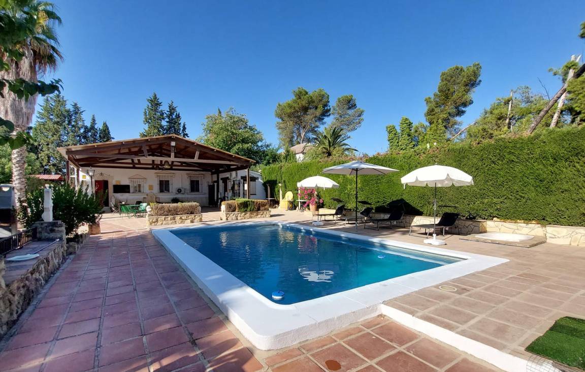 145 M² Maison De Vacances ∙ 3 Chambres ∙ 6 Personnes - Montemayor