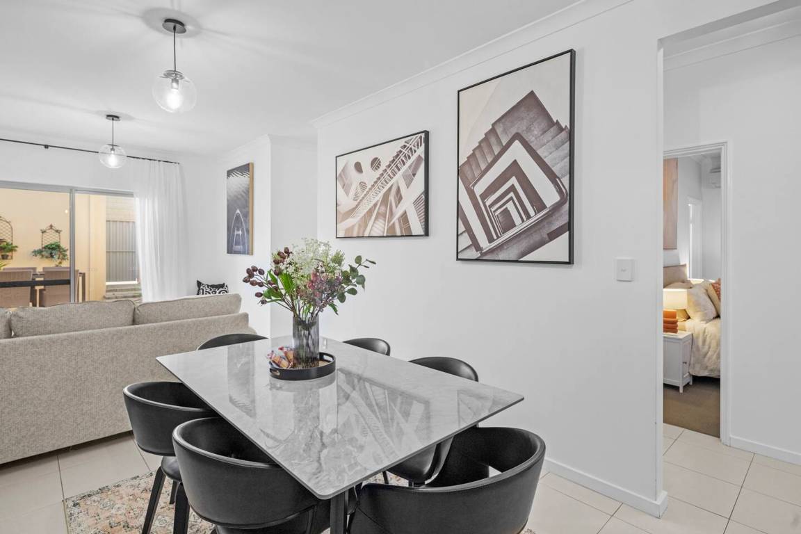 200 M² Maison De Vacances ∙ 3 Chambres ∙ 6 Personnes - Hilbert