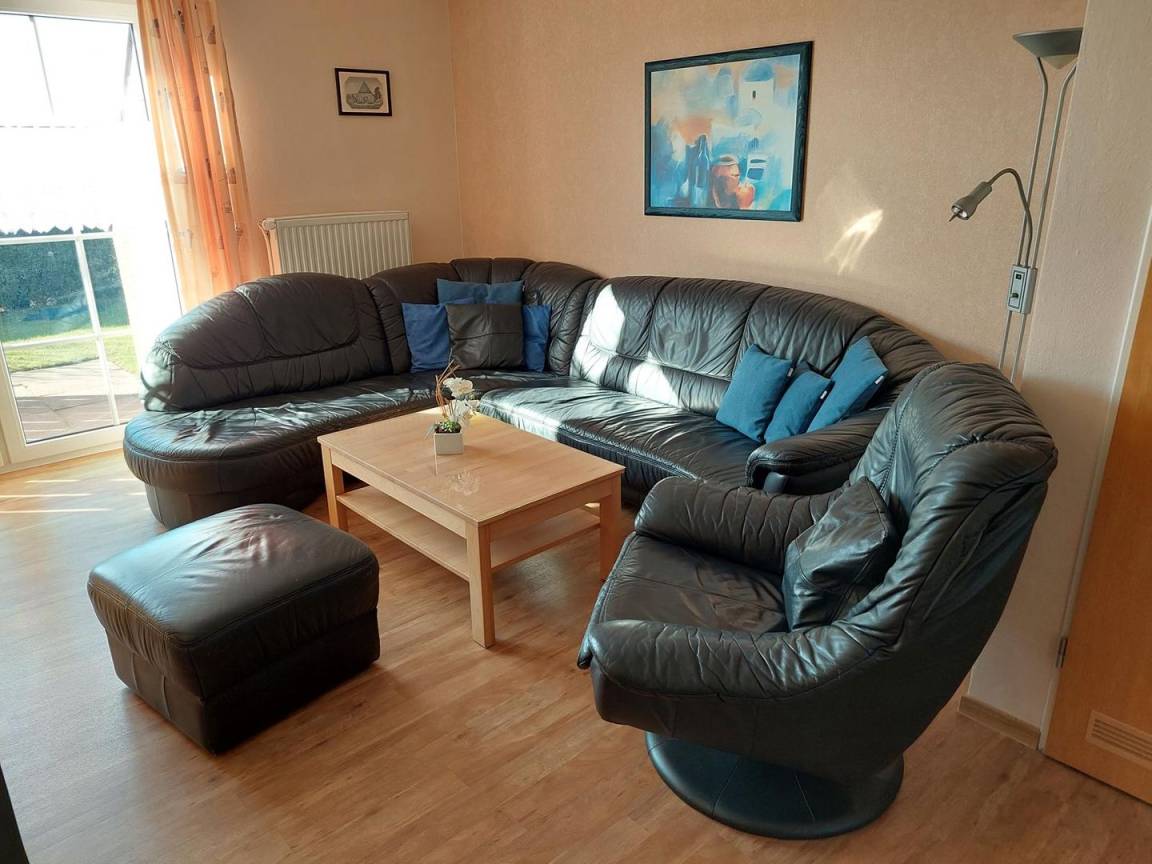 70 M² Ferienhaus ∙ 2 Schlafzimmer ∙ 4 Gäste - Carolinensiel
