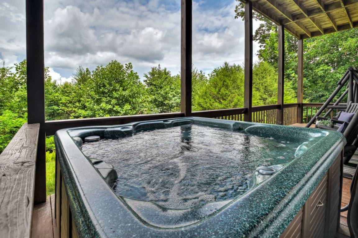 208 M² Cabin ∙ 3 Bedrooms ∙ 8 Guests - Blue Ridge, GA