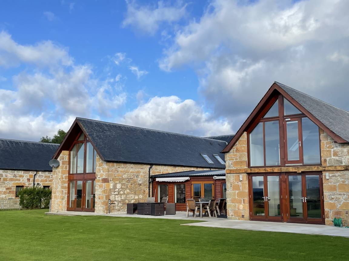 Cottage ∙ 4 Bedrooms ∙ 8 Guests - Golspie