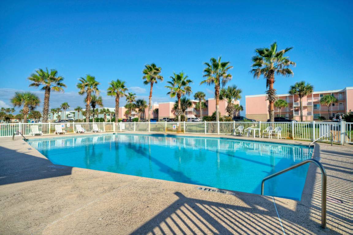 120 M² House ∙ 9 Bedrooms ∙ 26 Guests - Corpus Christi, TX