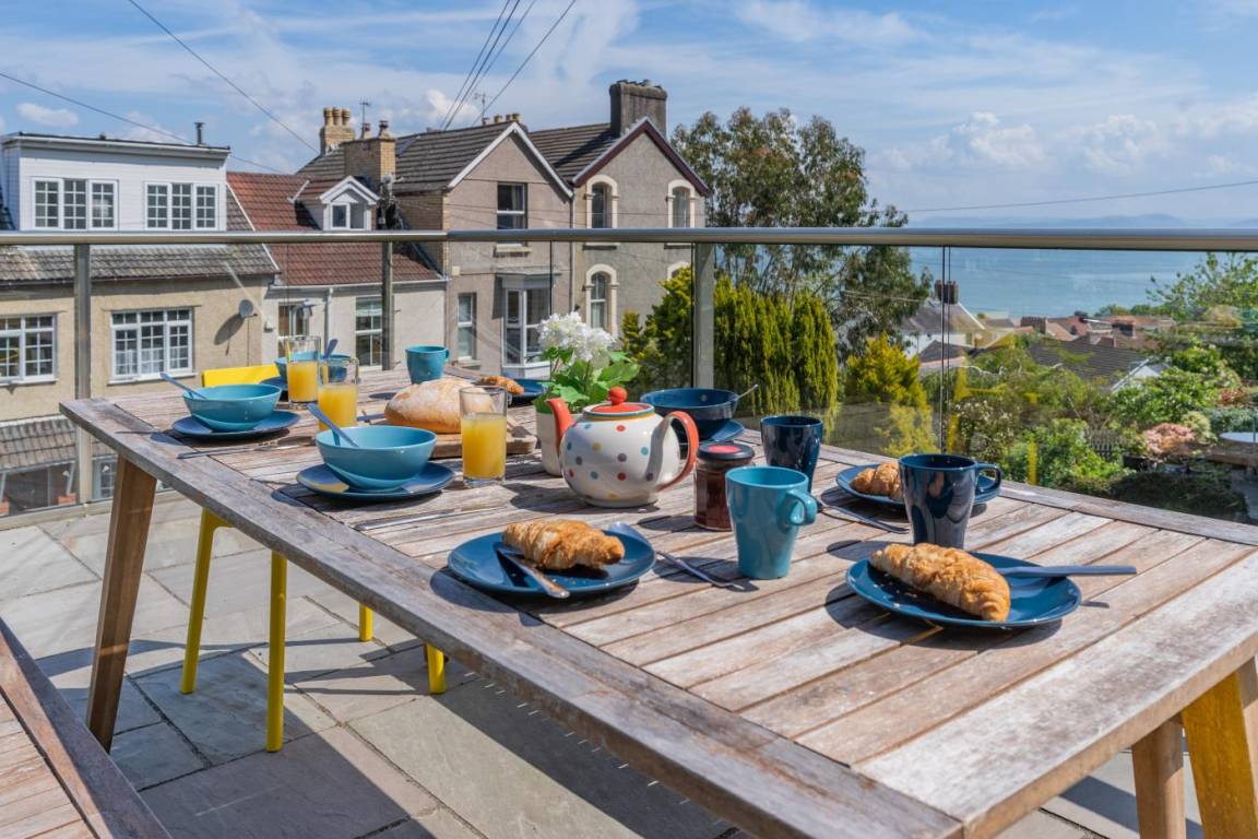 Cottage ∙ 4 Bedrooms ∙ 8 Guests - The Mumbles