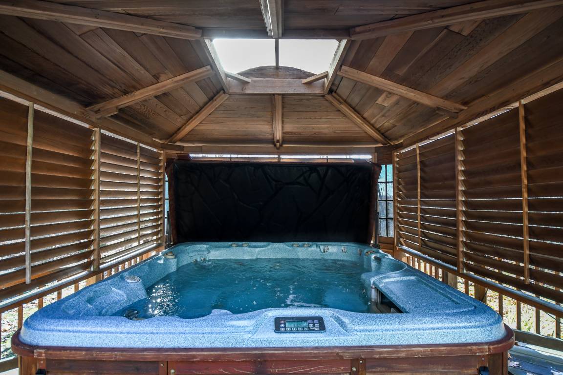 248 M² House ∙ 4 Bedrooms ∙ 12 Guests - Deep Creek Lake, Oakland