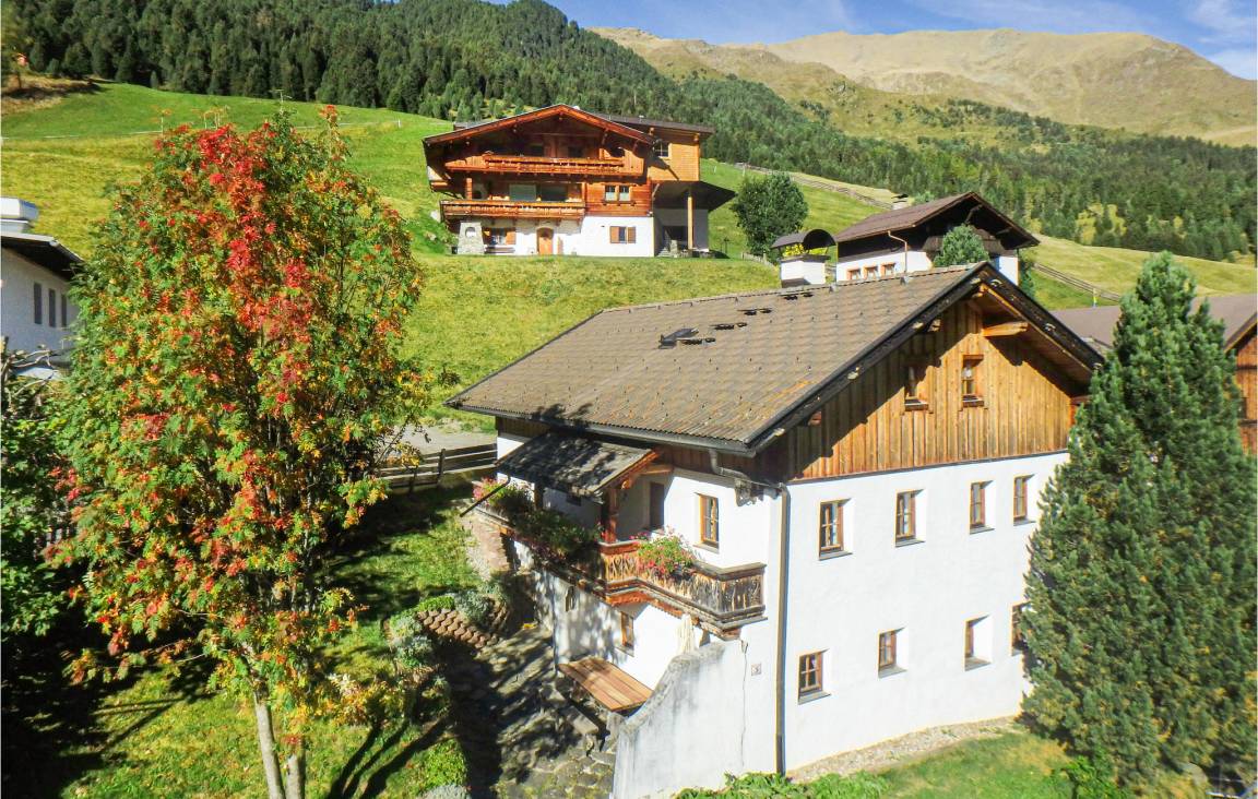 120 M² Farmhouse ∙ 4 Bedrooms ∙ 8 Guests - Gries im Sellrain