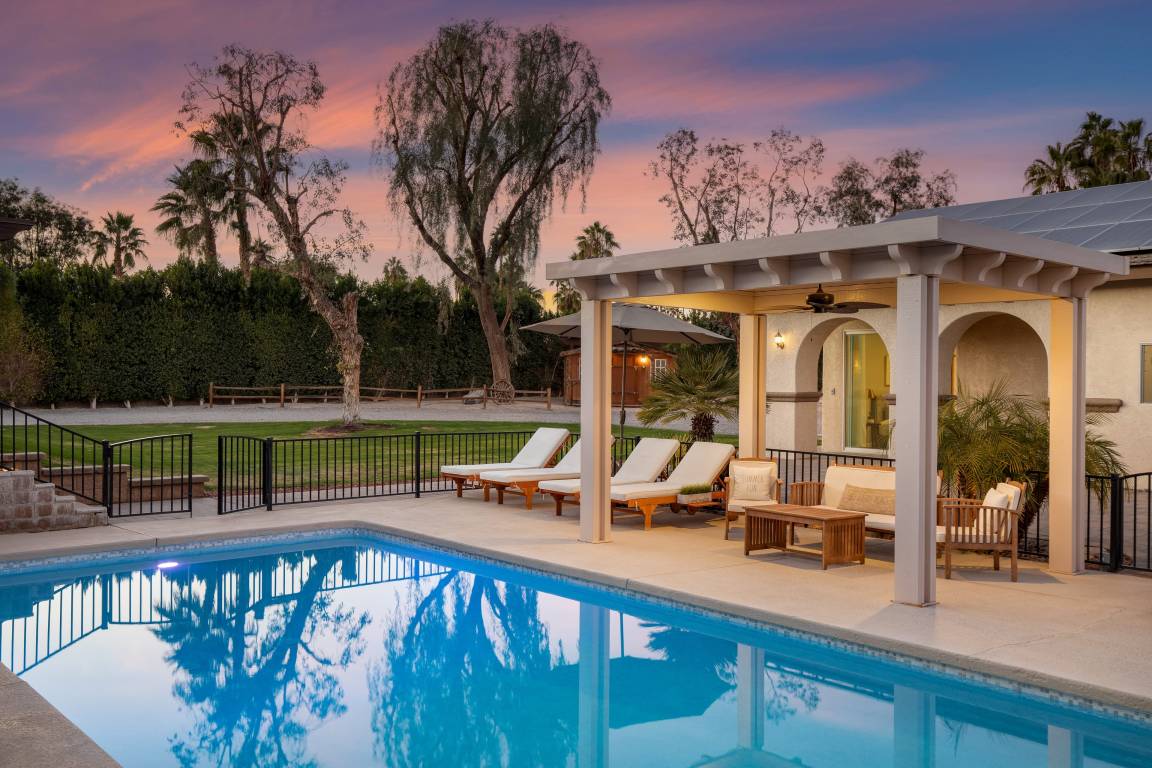 239 M² Ferienhaus ∙ 5 Schlafzimmer ∙ 10 Gäste - Palm Desert, CA