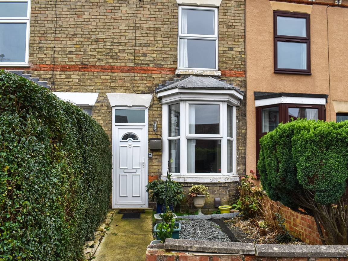 Cottage ∙ 3 Bedrooms ∙ 5 Guests - Peterborough