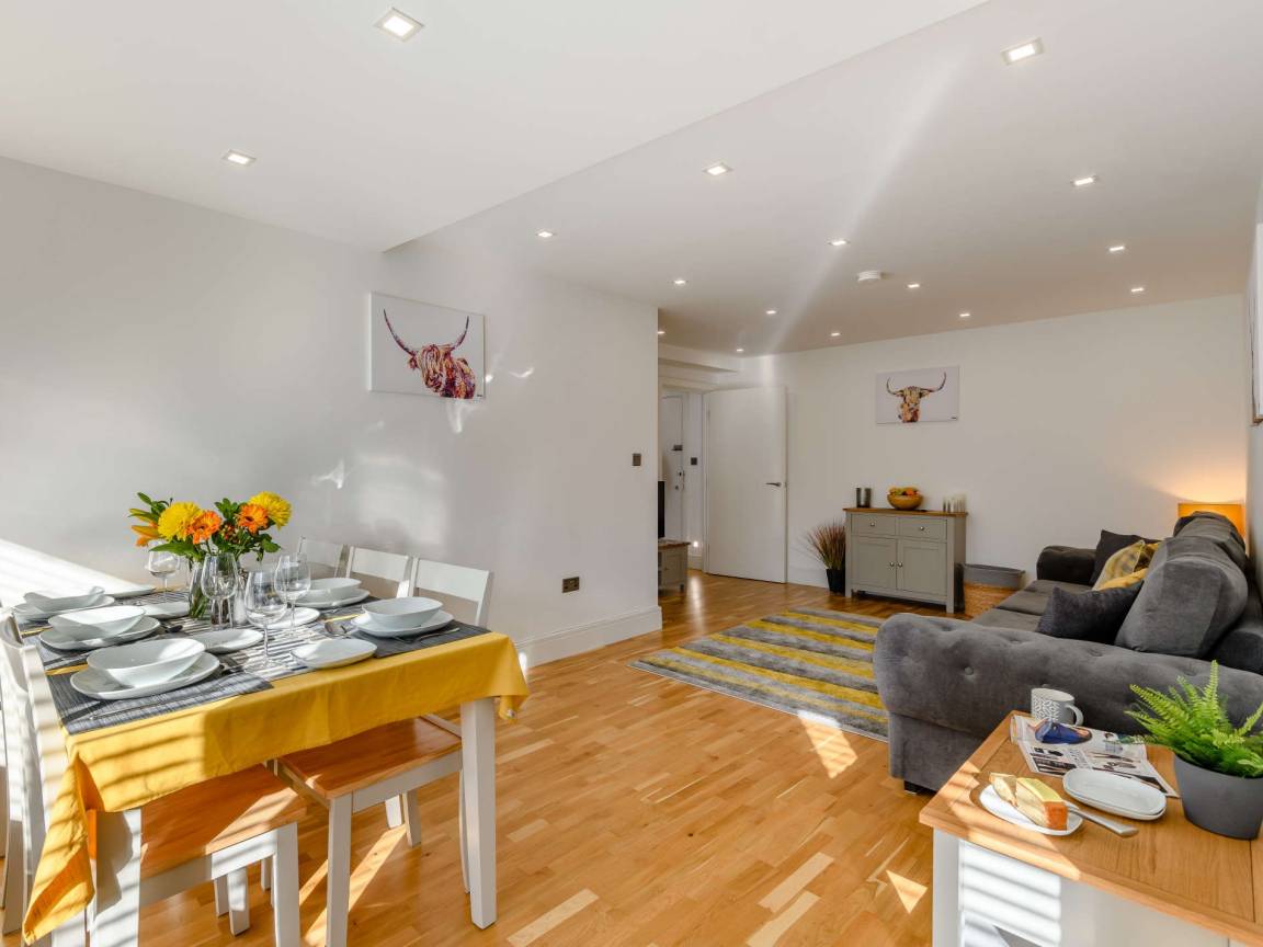 Cottage ∙ 2 Bedrooms ∙ 4 Guests - 