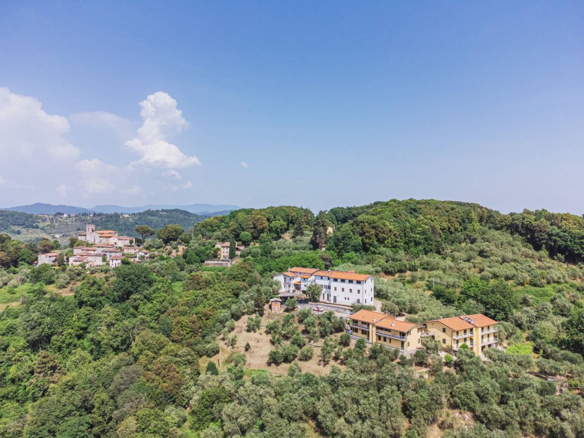 70 M² Apartamento ∙ 2 Habitaciones ∙ 4 Huéspedes - Lucca
