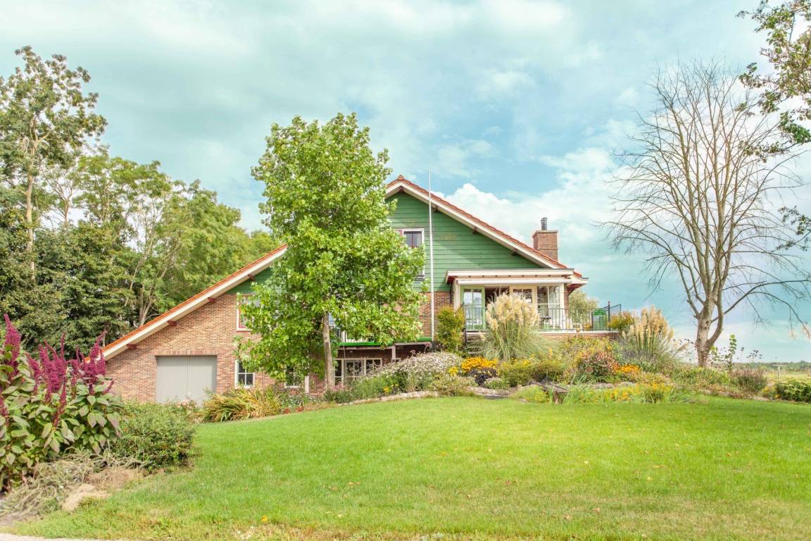 280 M² Villa ∙ 6 Bedrooms ∙ 20 Guests - Giethoorn