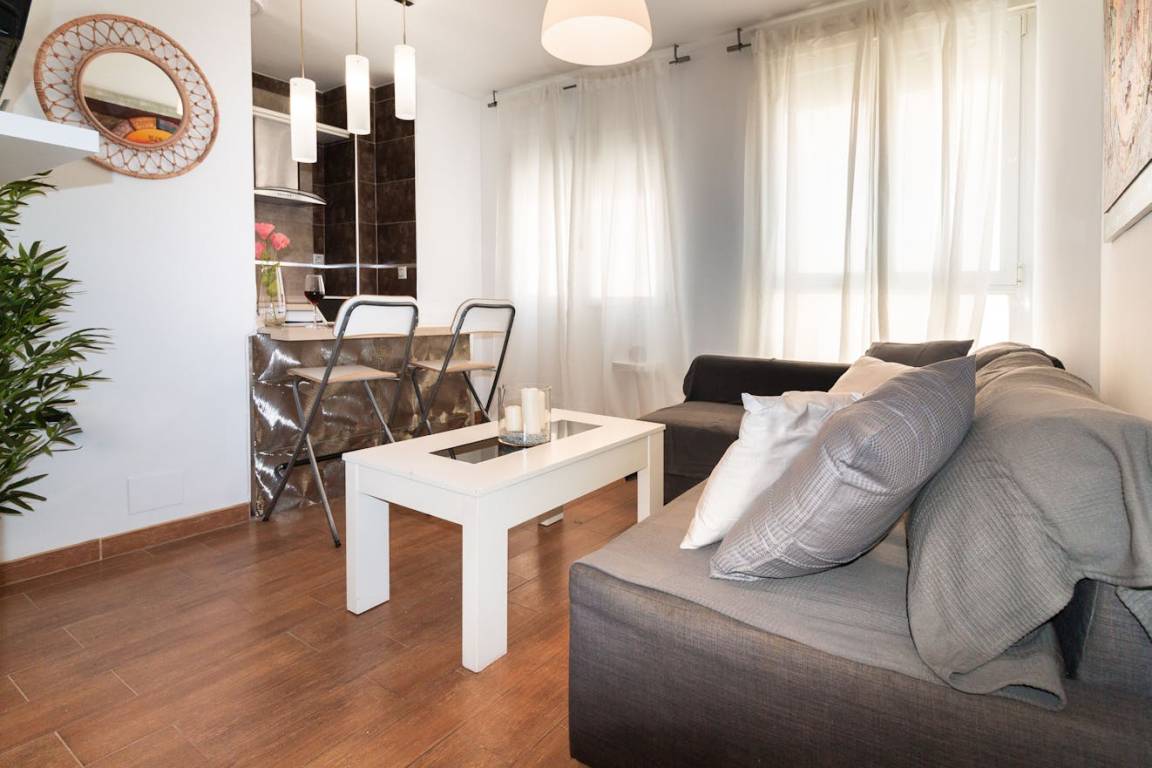 60 M² Apartamento ∙ 2 Quartos ∙ 3 Hóspedes - Málaga