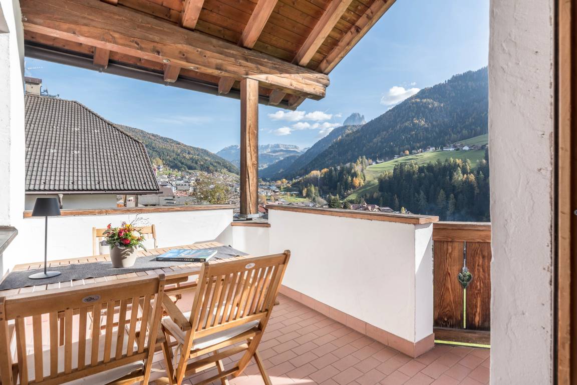 175 M² Apartment ∙ 3 Bedrooms ∙ 11 Guests - Val Gardena