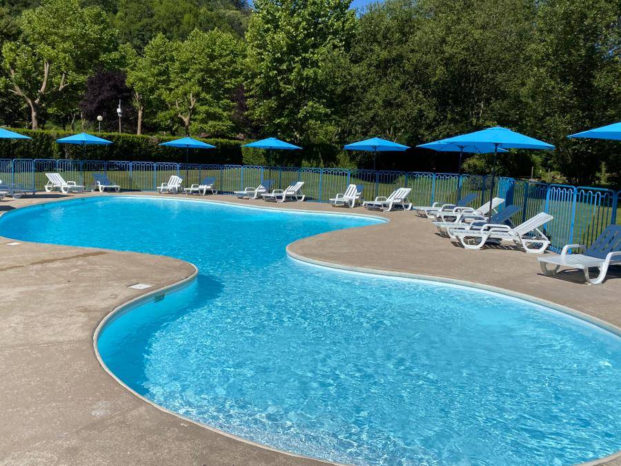 Caravan ∙ 2 Bedrooms ∙ 4 Guests - Pyrenees