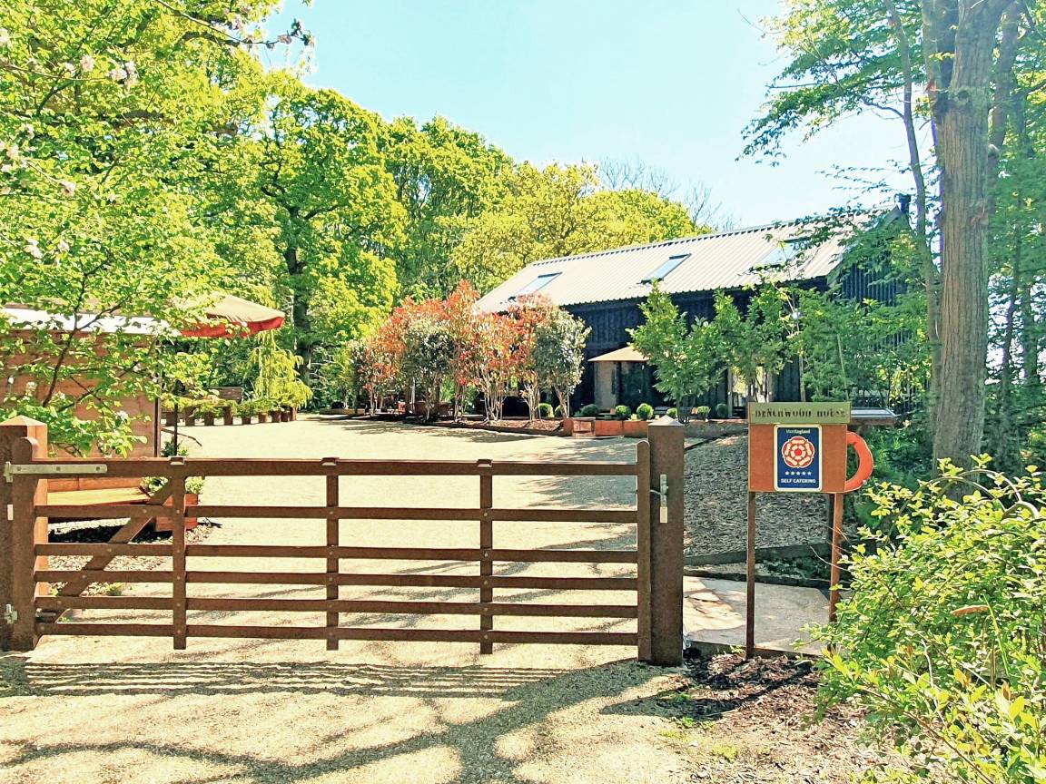 Cottage ∙ 2 Bedrooms ∙ 4 Guests - Hastings