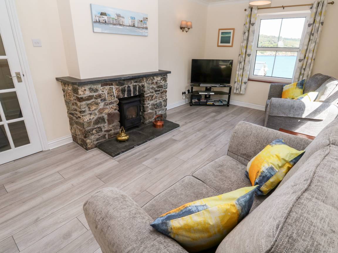 Cottage ∙ 2 Bedrooms ∙ 4 Guests - Coverack