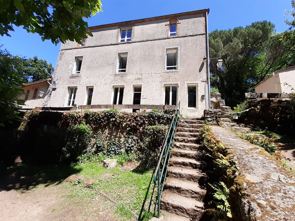 300 M² Gîte ∙ 9 Chambres ∙ 30 Personnes - Clisson