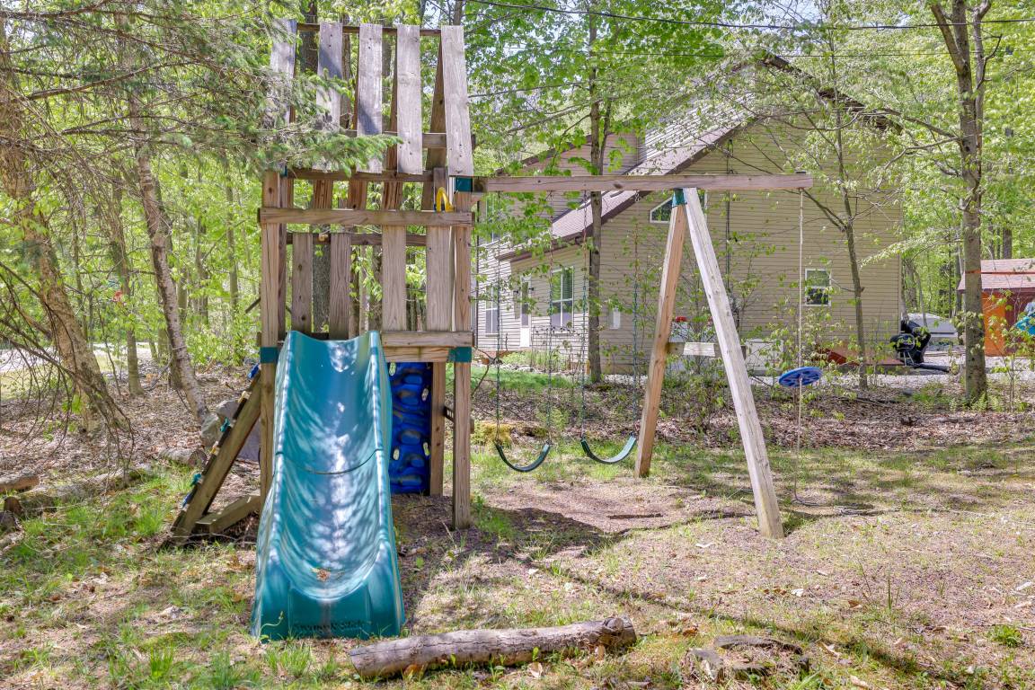 96 M² House ∙ 3 Bedrooms ∙ 8 Guests - Arrowhead Lake, PA