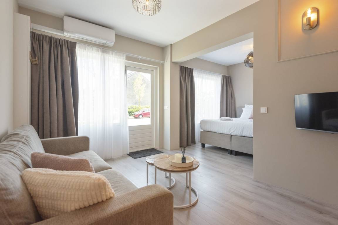 30 M² Studio Flat ∙ 2 Guests - Hoofddorp