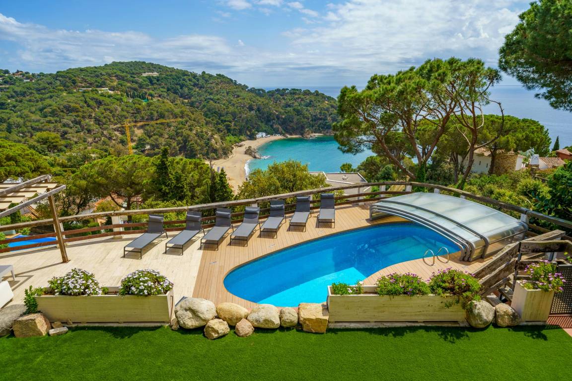 300 M² Ferienhaus ∙ 6 Schlafzimmer ∙ 14 Gäste - Lloret de Mar