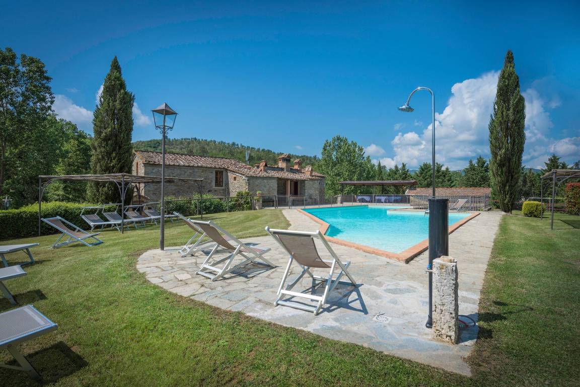 600 M² Casa Rural ∙ 12 Habitaciones ∙ 25 Huéspedes - Toscana