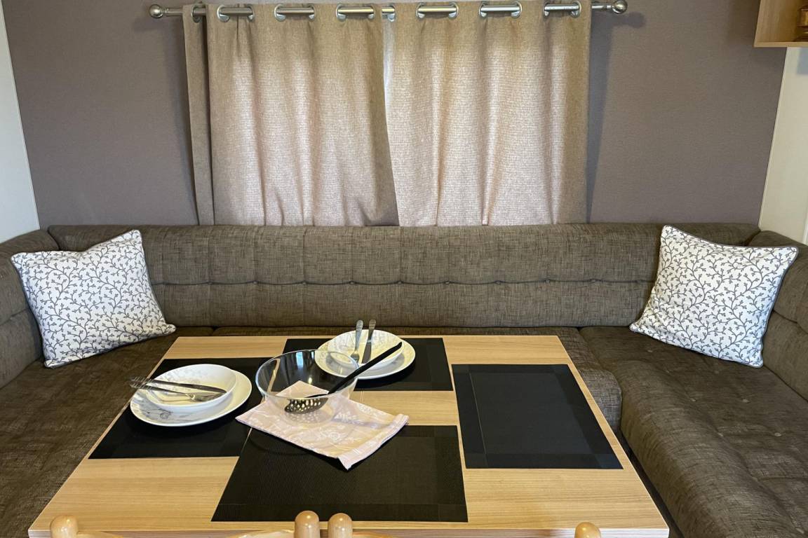 125 M² Cabin ∙ 5 Bedrooms ∙ 10 Guests - Clacton-on-Sea
