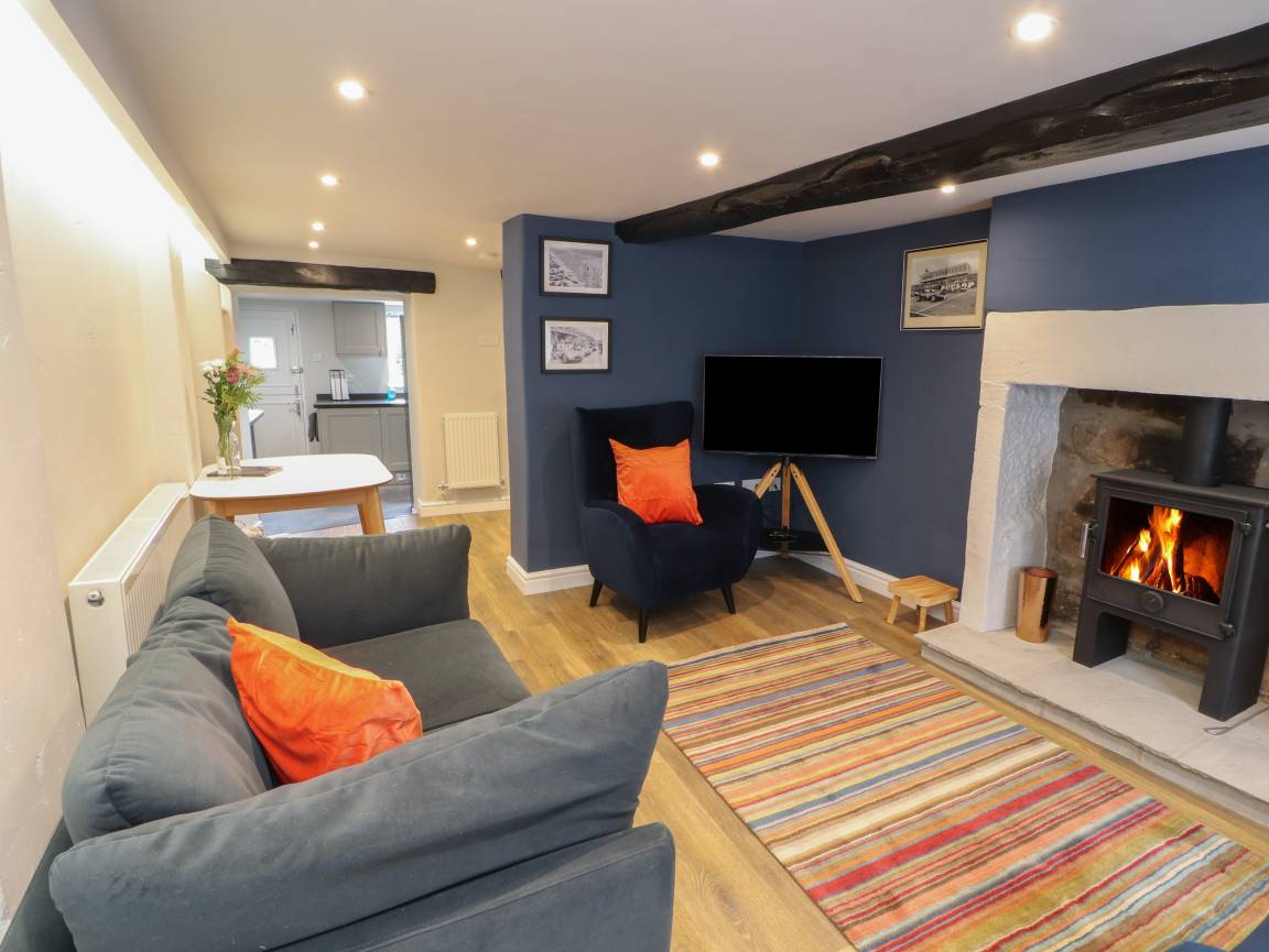 Cottage ∙ 2 Bedrooms ∙ 4 Guests - Carnforth