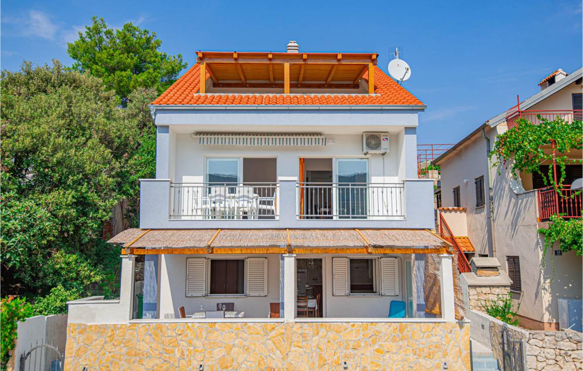 200 M² Ferienhaus ∙ 4 Schlafzimmer ∙ 12 Gäste - Primošten