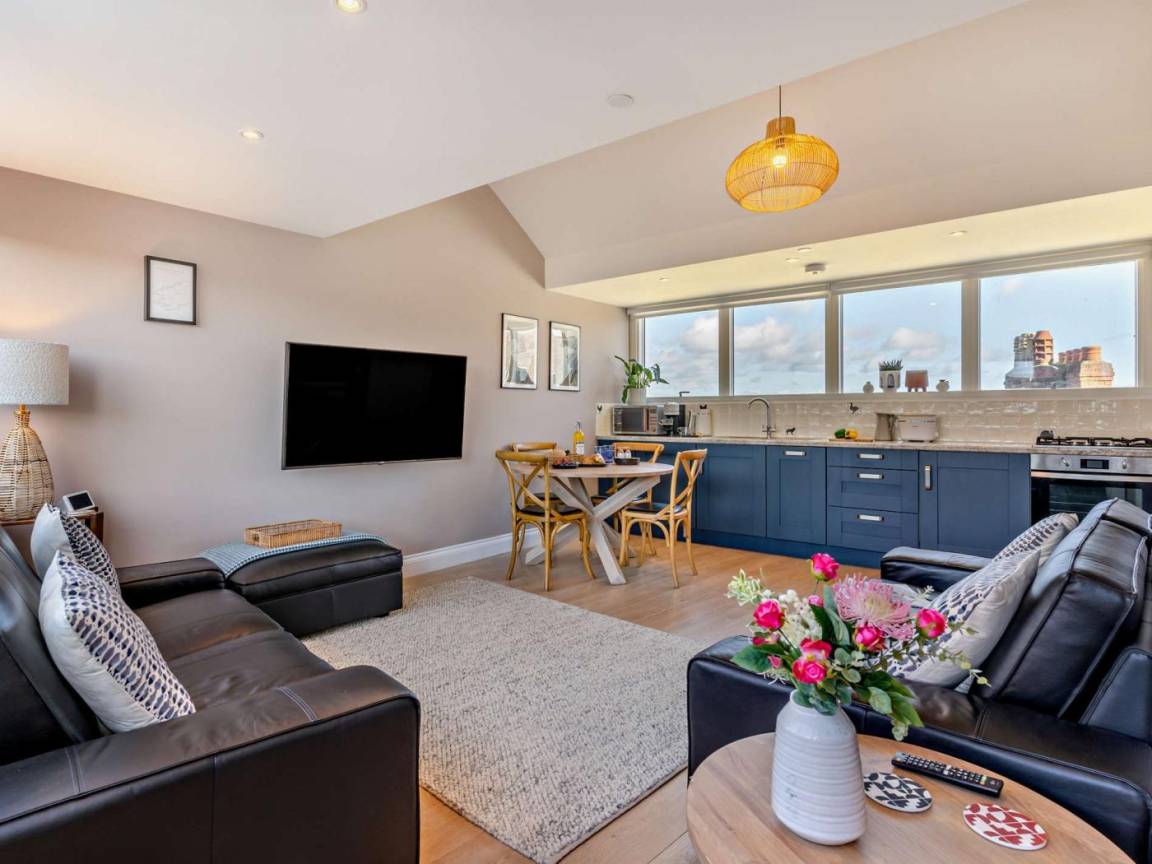 Apartment ∙ 2 Bedrooms ∙ 4 Guests - Tenby