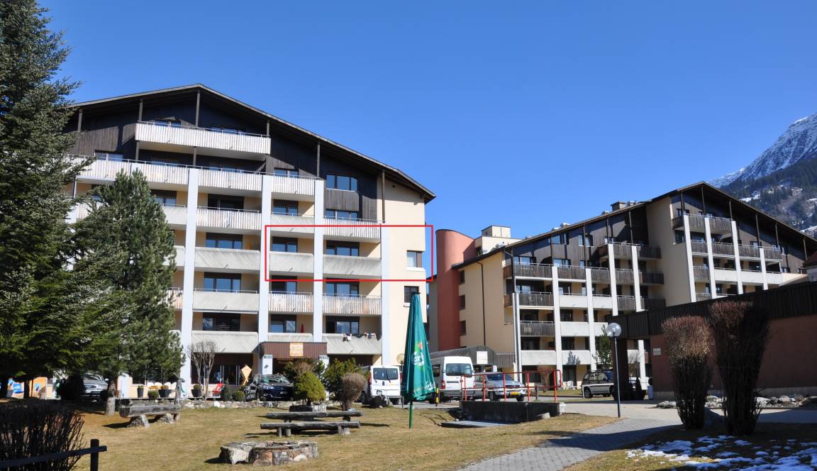 90 M² Ferienwohnung ∙ 2 Schlafzimmer ∙ 6 Gäste - Disentis