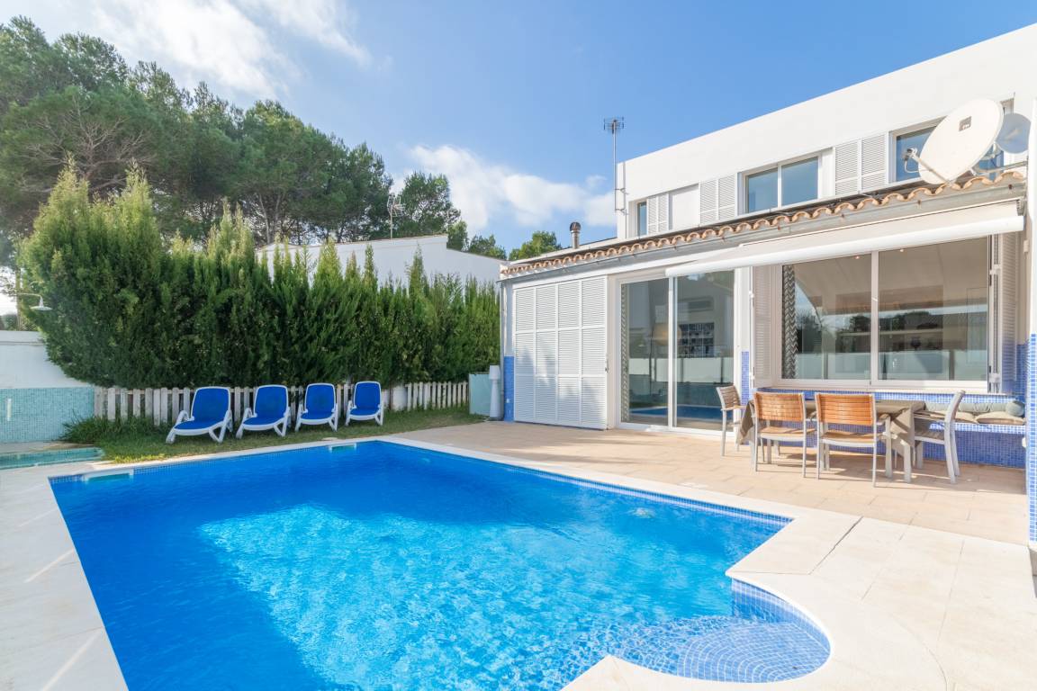 157 M² Villa ∙ 3 Bedrooms ∙ 7 Guests - Son Serra de Marina