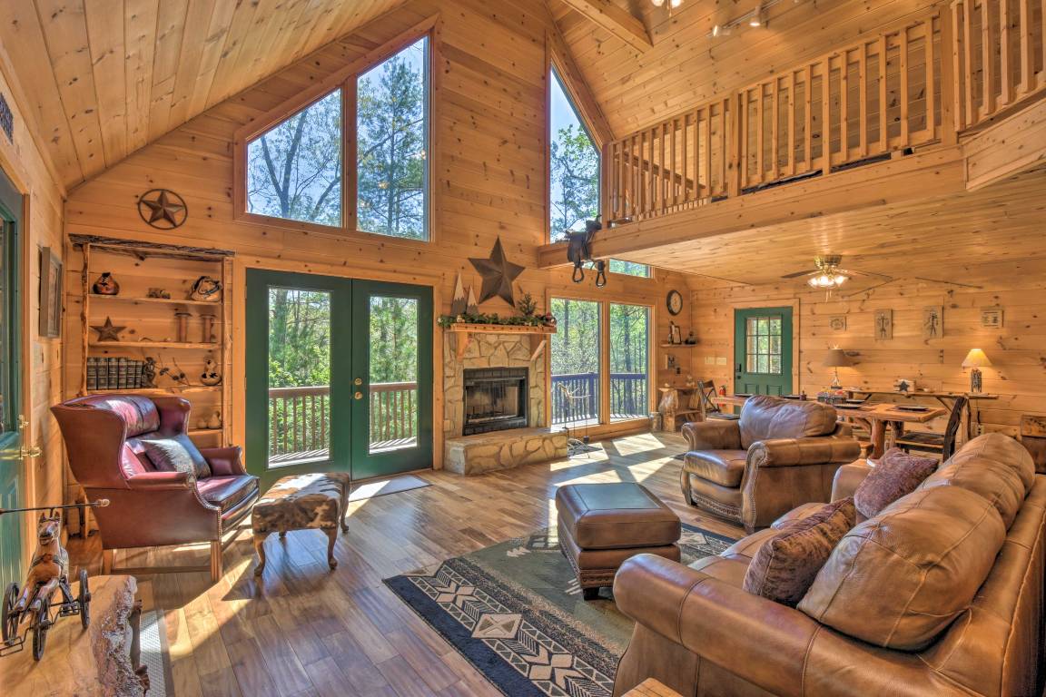 198 M² House ∙ 3 Bedrooms ∙ 8 Guests - Carters Lake, GA