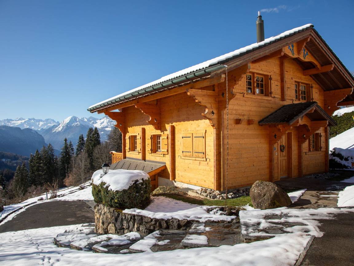 200 M² House ∙ 4 Bedrooms ∙ 8 Guests - Leysin