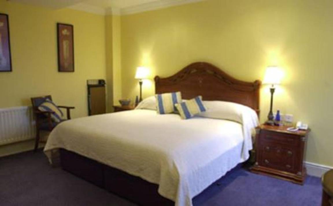Hotel ∙ 1 Bedroom ∙ 4 Guests - Lusk