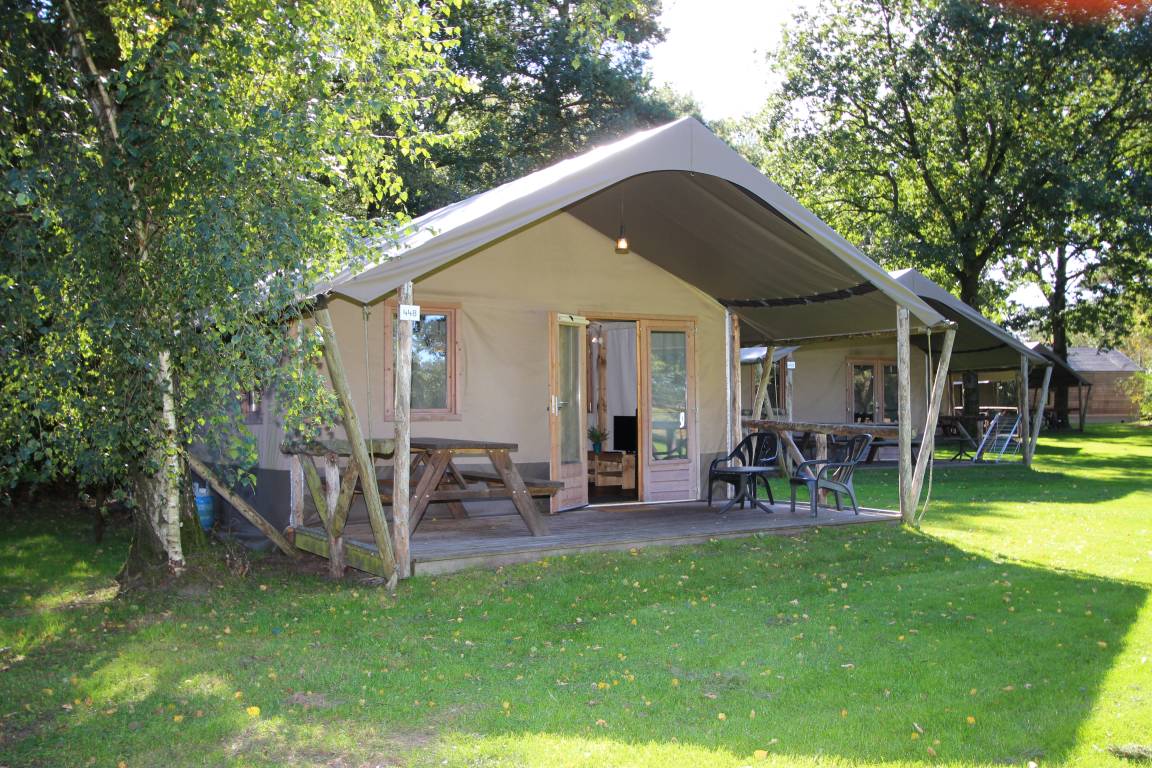 Hut ∙ 2 Slaapkamers ∙ 6 Gasten - Hoogeveen