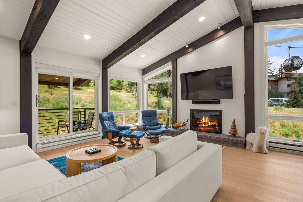 133 M² Condo ∙ 3 Bedrooms ∙ 8 Guests - Aspen, CO