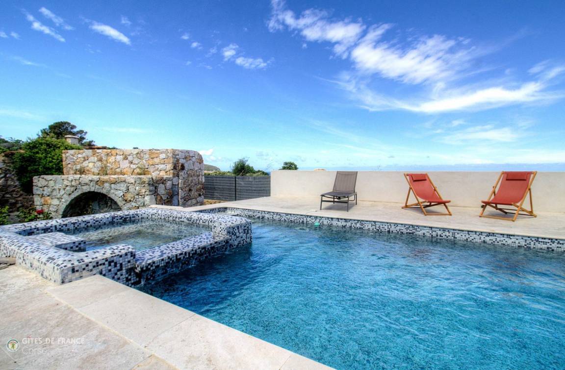 180 M² Gîte ∙ 4 Chambres ∙ 9 Personnes - Corse