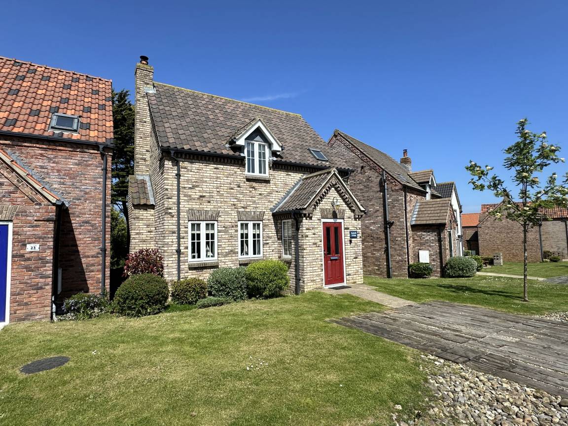 Cottage ∙ 2 Bedrooms ∙ 4 Guests - Filey