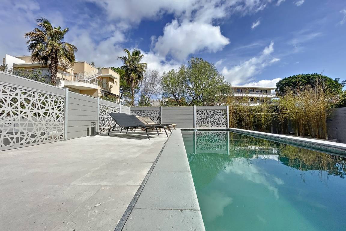 141 M² Villa ∙ 4 Bedrooms ∙ 8 Guests - Saint-Raphaël