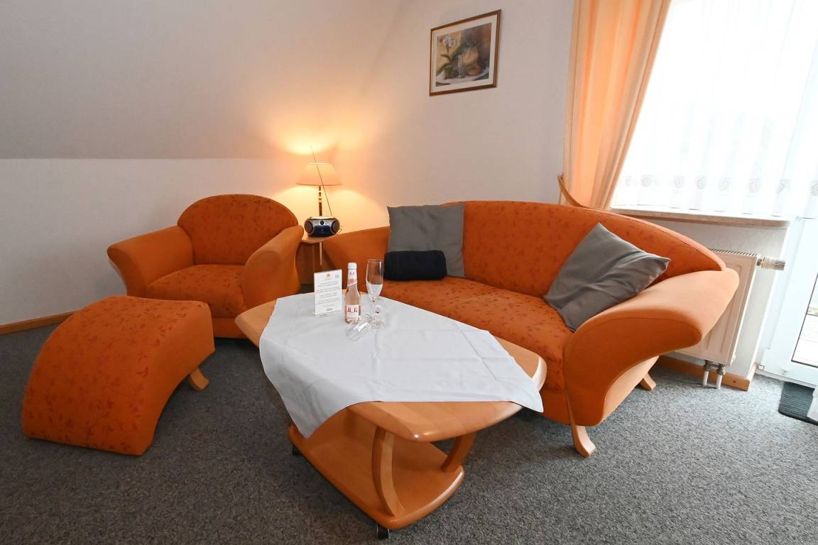 55 M² Ferienwohnung ∙ 1 Schlafzimmer ∙ 2 Gäste - Westerdeichstrich