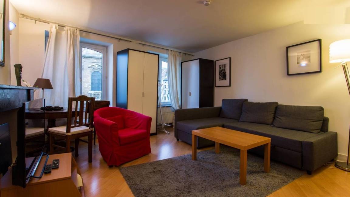 50 M² Appartement ∙ 1 Slaapkamer ∙ 2 Gasten - Brussel