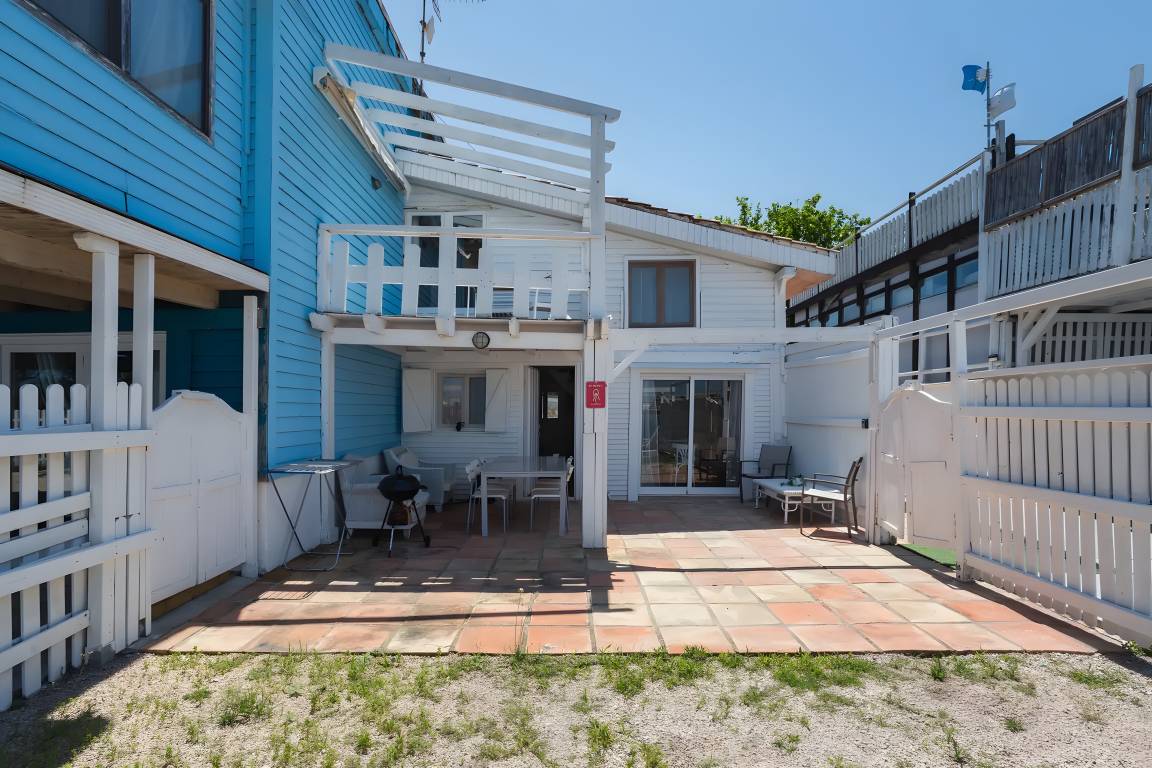 80 M² House ∙ 4 Bedrooms ∙ 8 Guests - Oliva