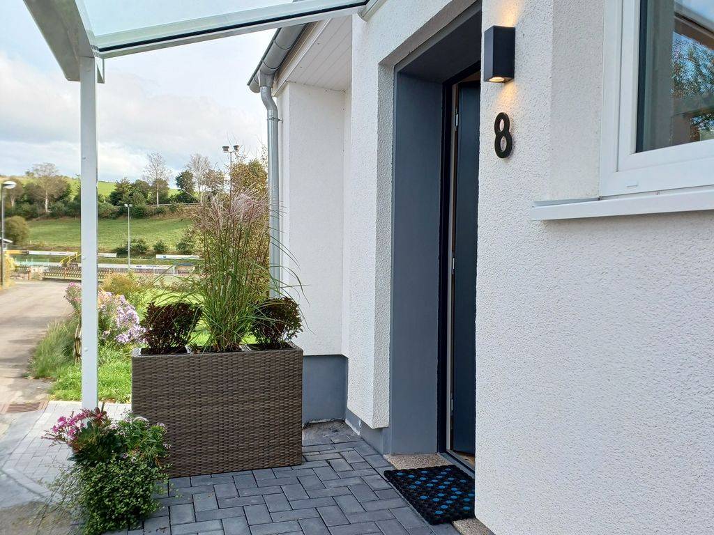 200 M² Ferienhaus ∙ 8 Schlafzimmer ∙ 12 Gäste - Bad Berleburg