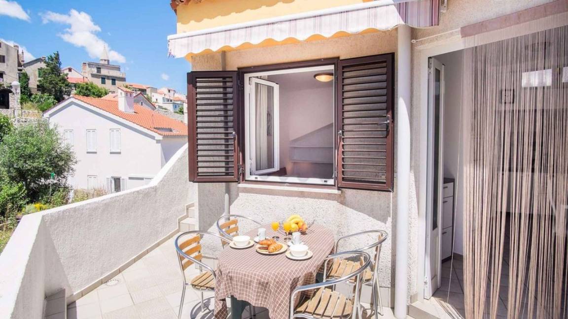 60 M² Apartment ∙ 2 Bedrooms ∙ 4 Guests - Vrbnik