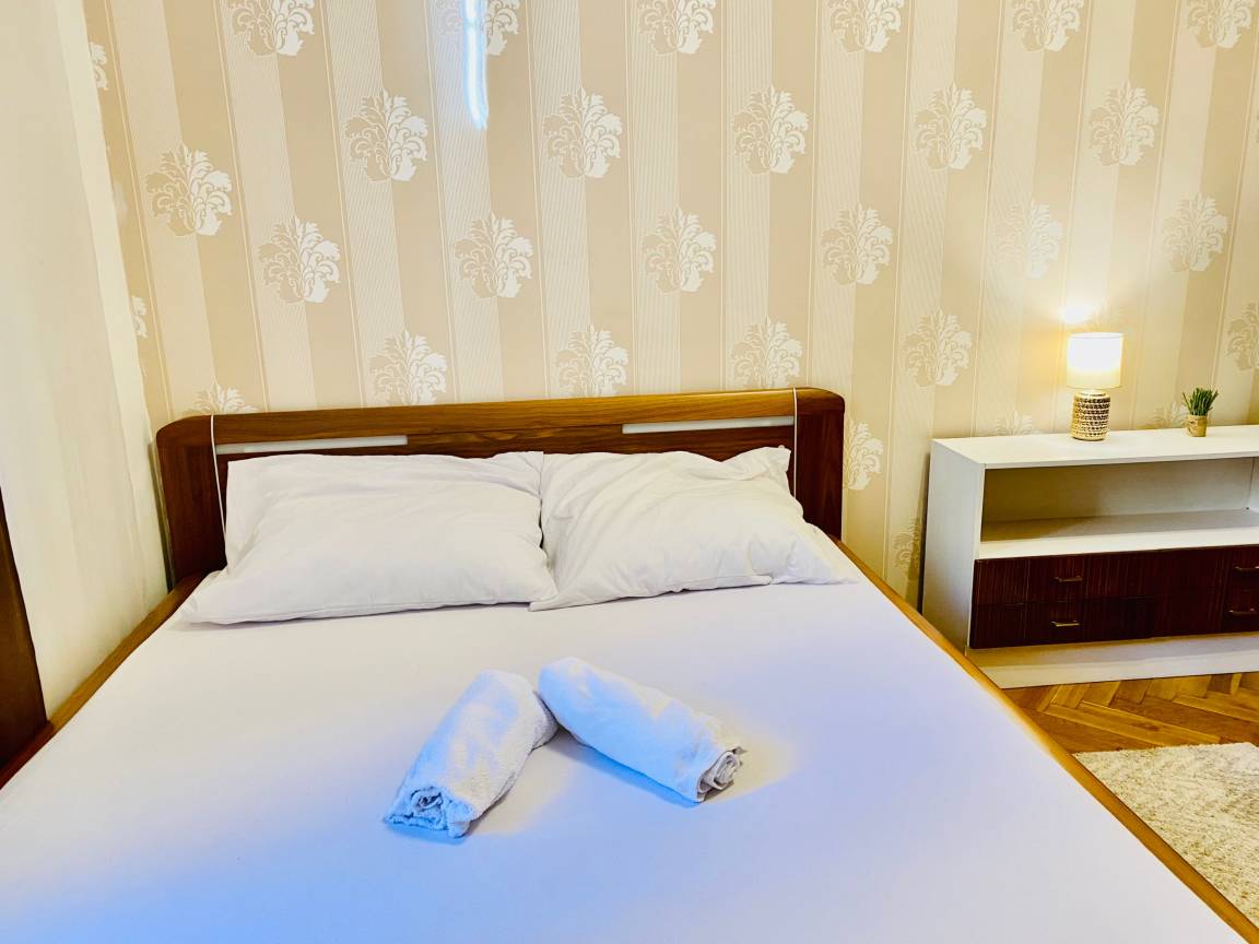75 M² Apartamento ∙ 3 Habitaciones ∙ 7 Huéspedes - Praga