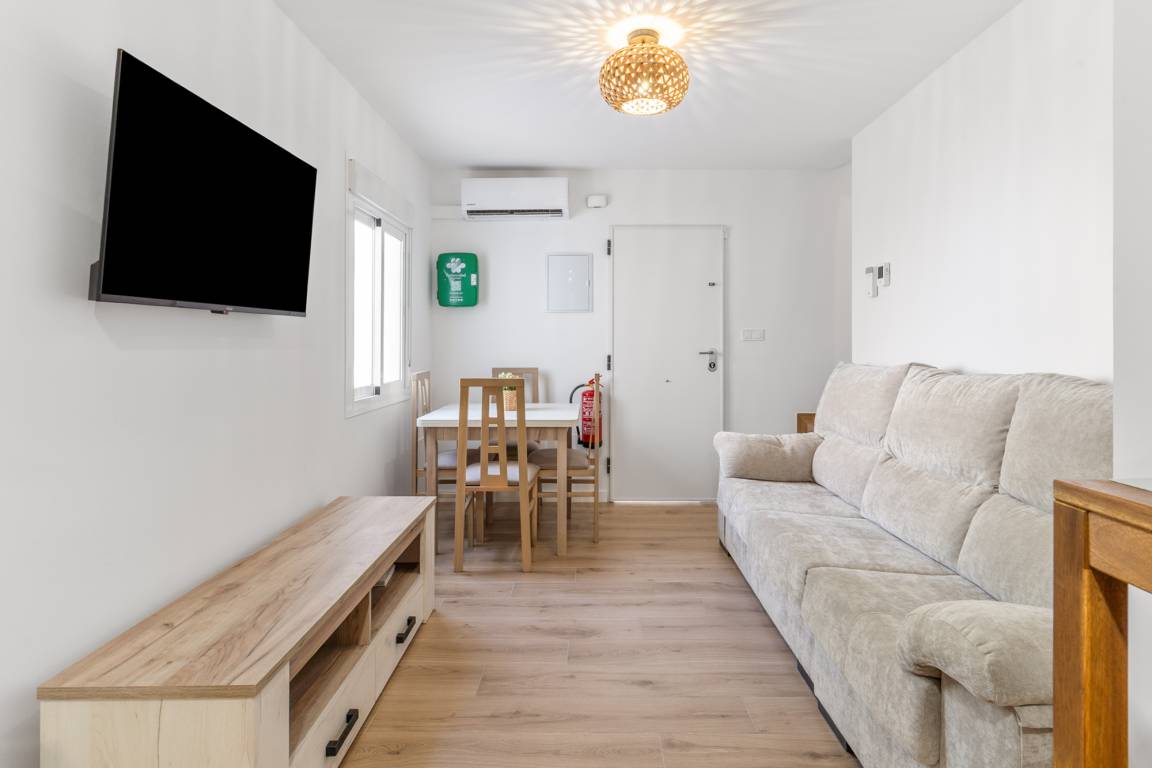 77 M² Ferienhaus ∙ 3 Schlafzimmer ∙ 5 Gäste - Fuengirola