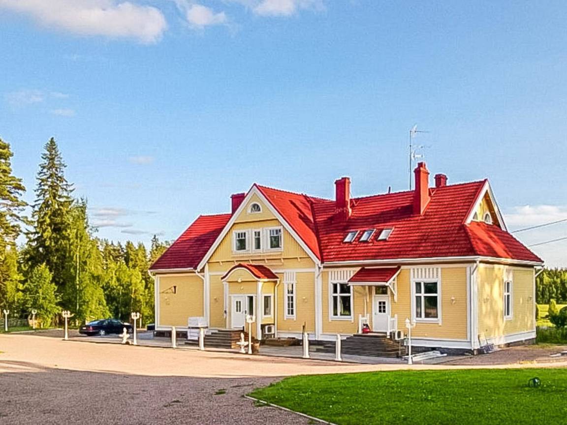 470 M² Talo ∙ 5 Makuuhuonetta ∙ 19 Vierasta - Mänttä-Vilppula