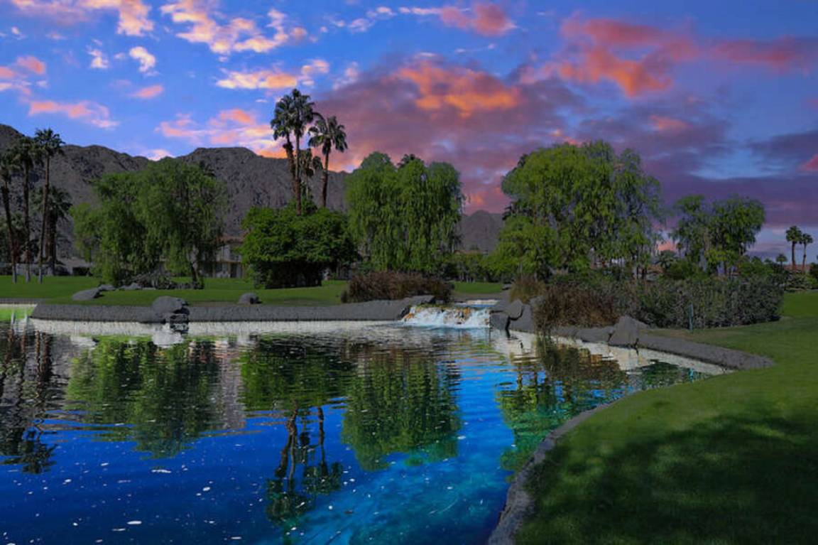 151 M² Condo ∙ 3 Bedrooms ∙ 7 Guests - La Quinta, CA