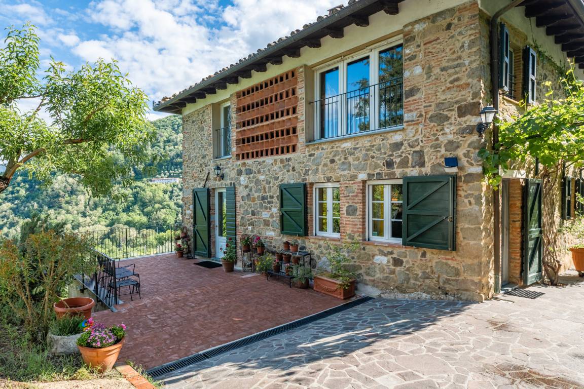 80 M² Ferienhaus ∙ 2 Schlafzimmer ∙ 7 Gäste - Lucca