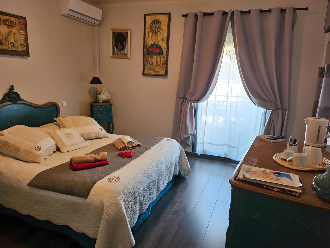 15 M² Bed And Breakfast ∙ 1 Bedroom ∙ 2 Guests - Nîmes