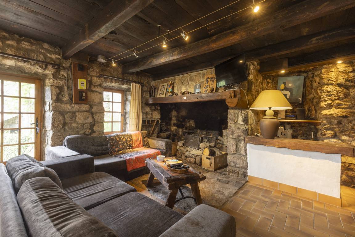 140 M² Maison De Vacances ∙ 3 Chambres ∙ 8 Personnes - Thueyts